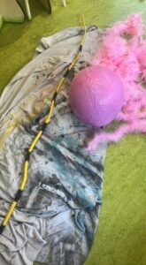 How to Make a DIY Truffula Tree: Dr. Seuss’ The Lorax Halloween Costume ...